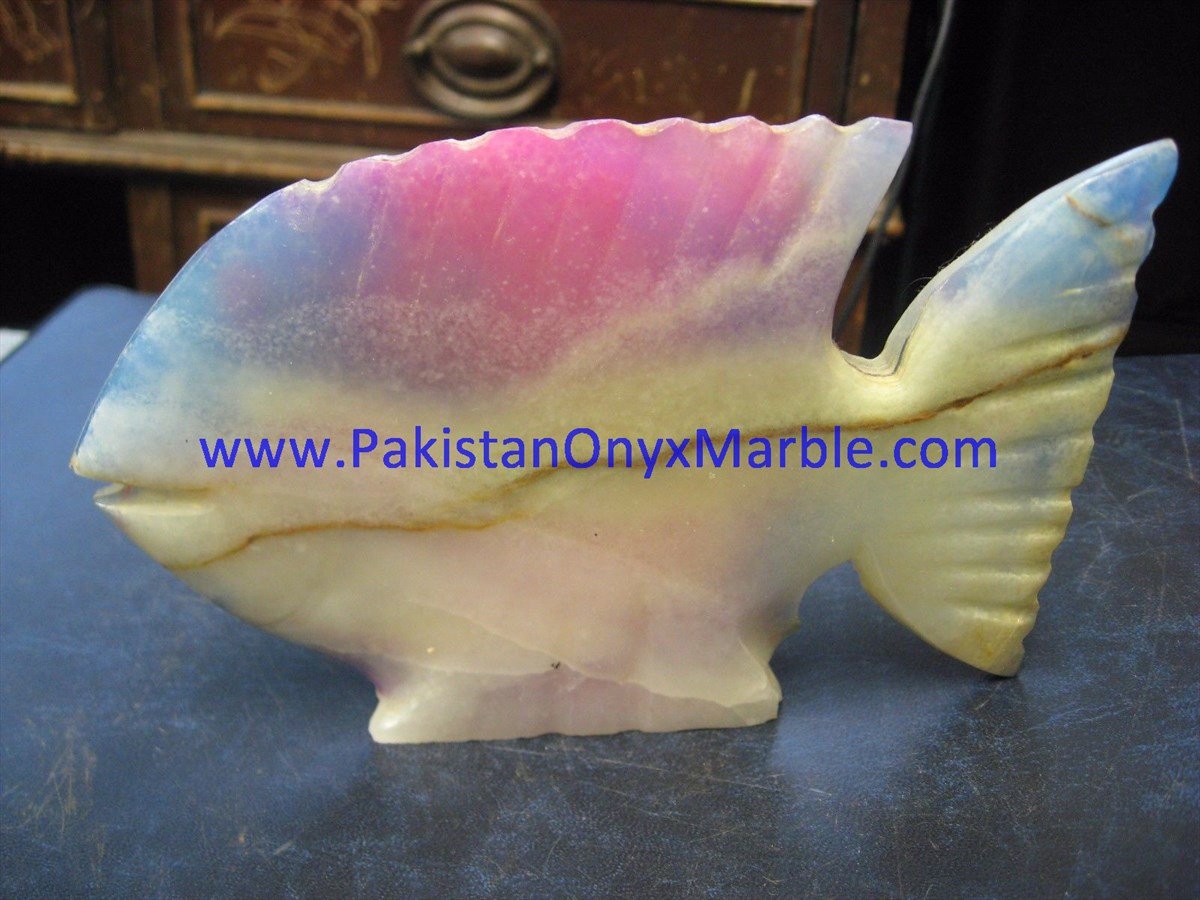 Colored Onyx Fish Decorative Figurine - pakistanonyxmarble.com