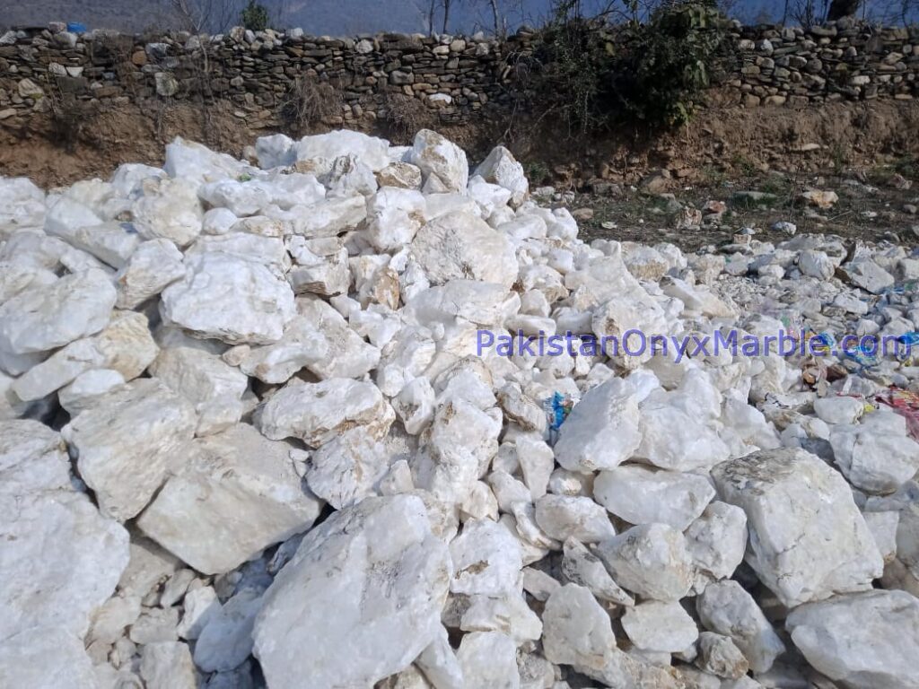 Watery Quartz lumps Mineral - PakistanOnyxMarble.com
